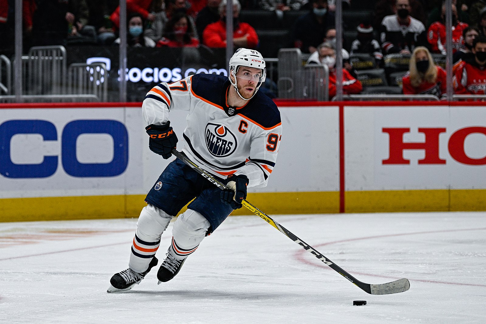 Connor McDavid signs two-year, $25M deferral of Leafs fans’ speculation ...
